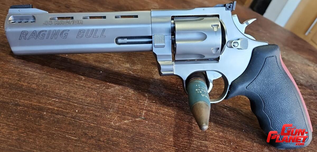 Gun Planet | Taurus .44 RACING BULL