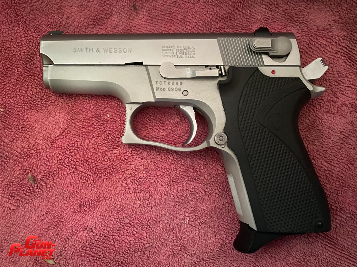 Gun Planet | Smith & Wesson 6906
